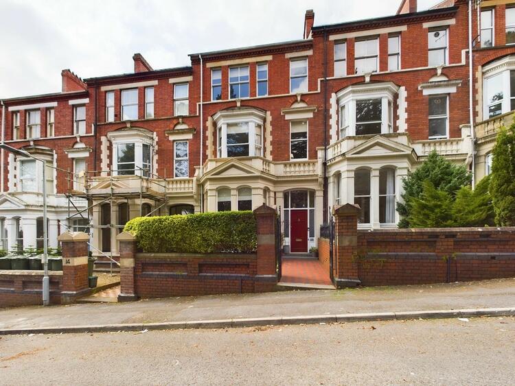 15 St. James Gardens, Swansea SA1 6DY