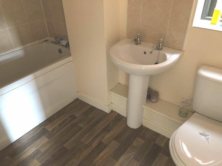 25 Juliet Grove, Wolverhampton WV10 9LJ