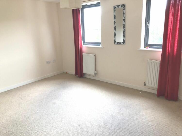 25 Juliet Grove, Wolverhampton WV10 9LJ