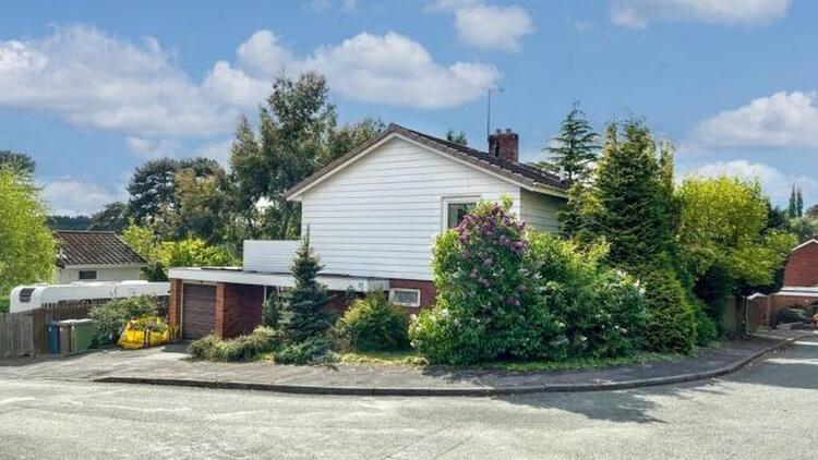 21 High Chase Rise, Little Haywood, Stafford ST18 0TY