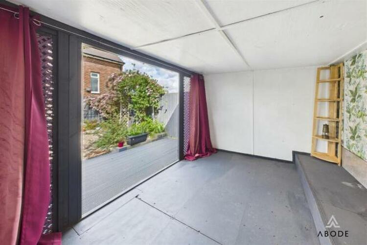8 Kingston Road, Burton-on-Trent, Staffordshire DE15 0NY