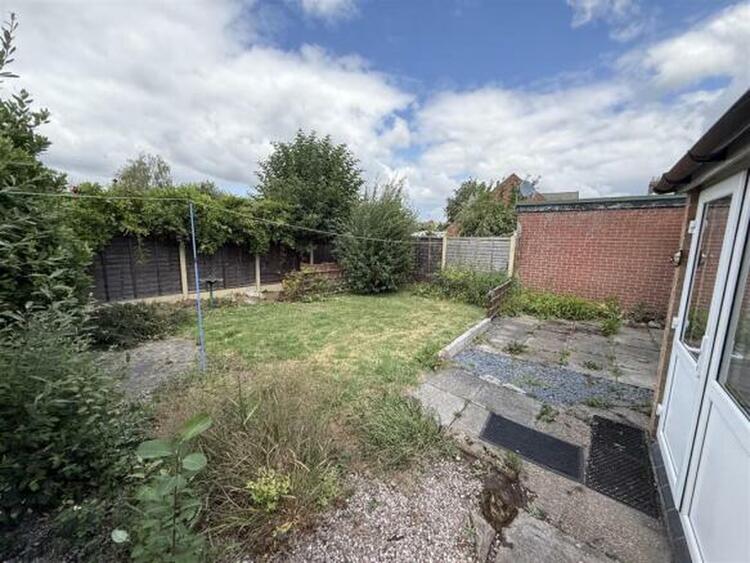 1 Ticknall Road, Hartshorne, Swadlincote, Derbyshire DE11 7AS