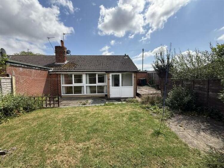 1 Ticknall Road, Hartshorne, Swadlincote, Derbyshire DE11 7AS