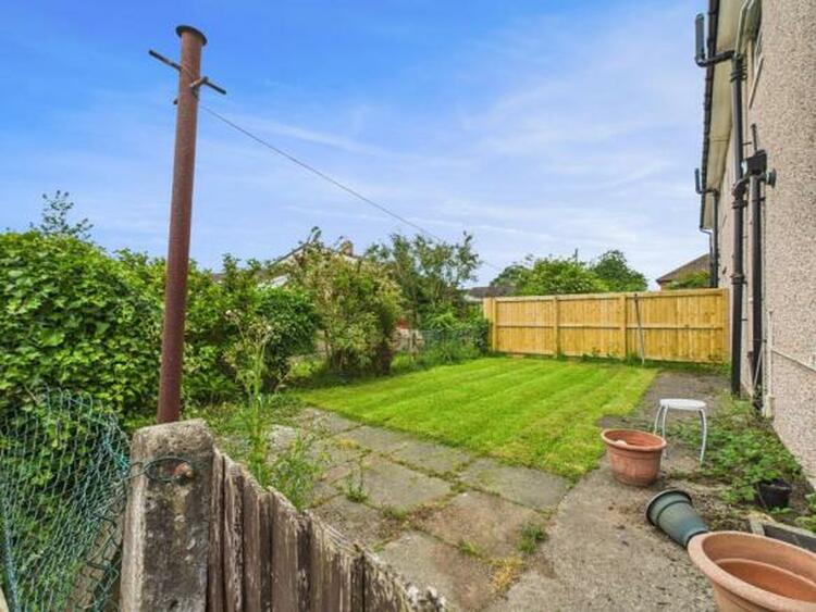 29 Fairfield Road, Broughton, Chester CH4 0PD